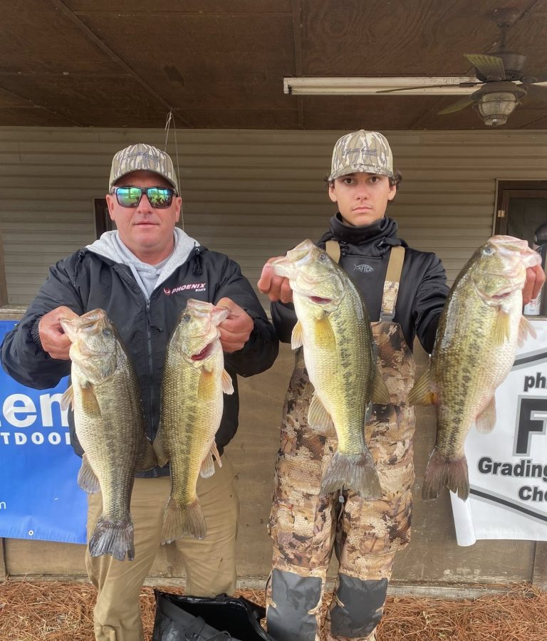 Donald Hinson Weighs in 22.47 lbs PLUS BF at 7.33 lbs! Lake Wateree, SC ...