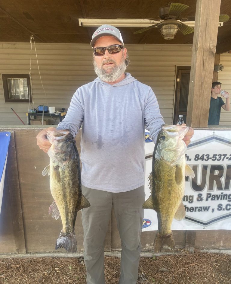 Greg Sigmon Weighs in 5 bass at 18.06 lbs Winning the Lake Wateree, SC ...